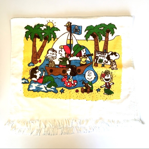 Peanuts | Bath | Snoopy Charlie Brown Peanuts Vintage Bath Towel | Poshmark